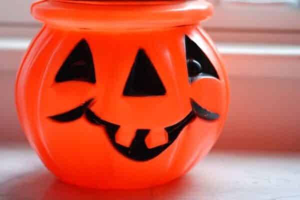 Switch Witch: Do's and Don'ts For This Halloween Tradition