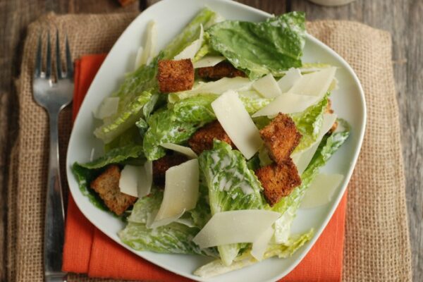 Is Salad Safe? Here are 9 Facts You Need To Know.